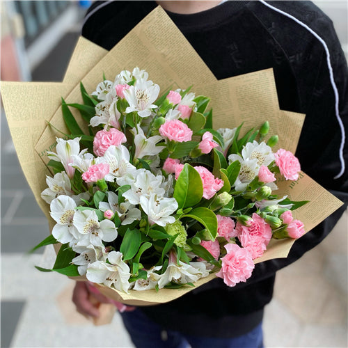 Bouquet/Posy – Mitcham Florist