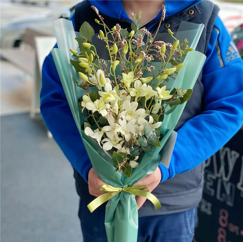 Bouquet/Posy – Mitcham Florist